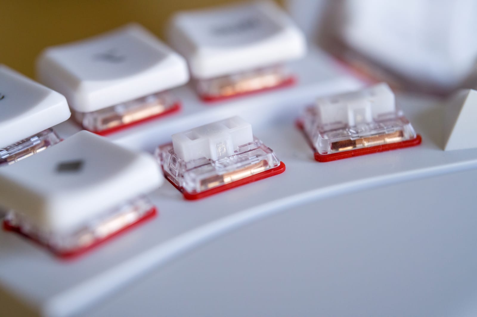 Review of the MoErgo Glove80 keyboard