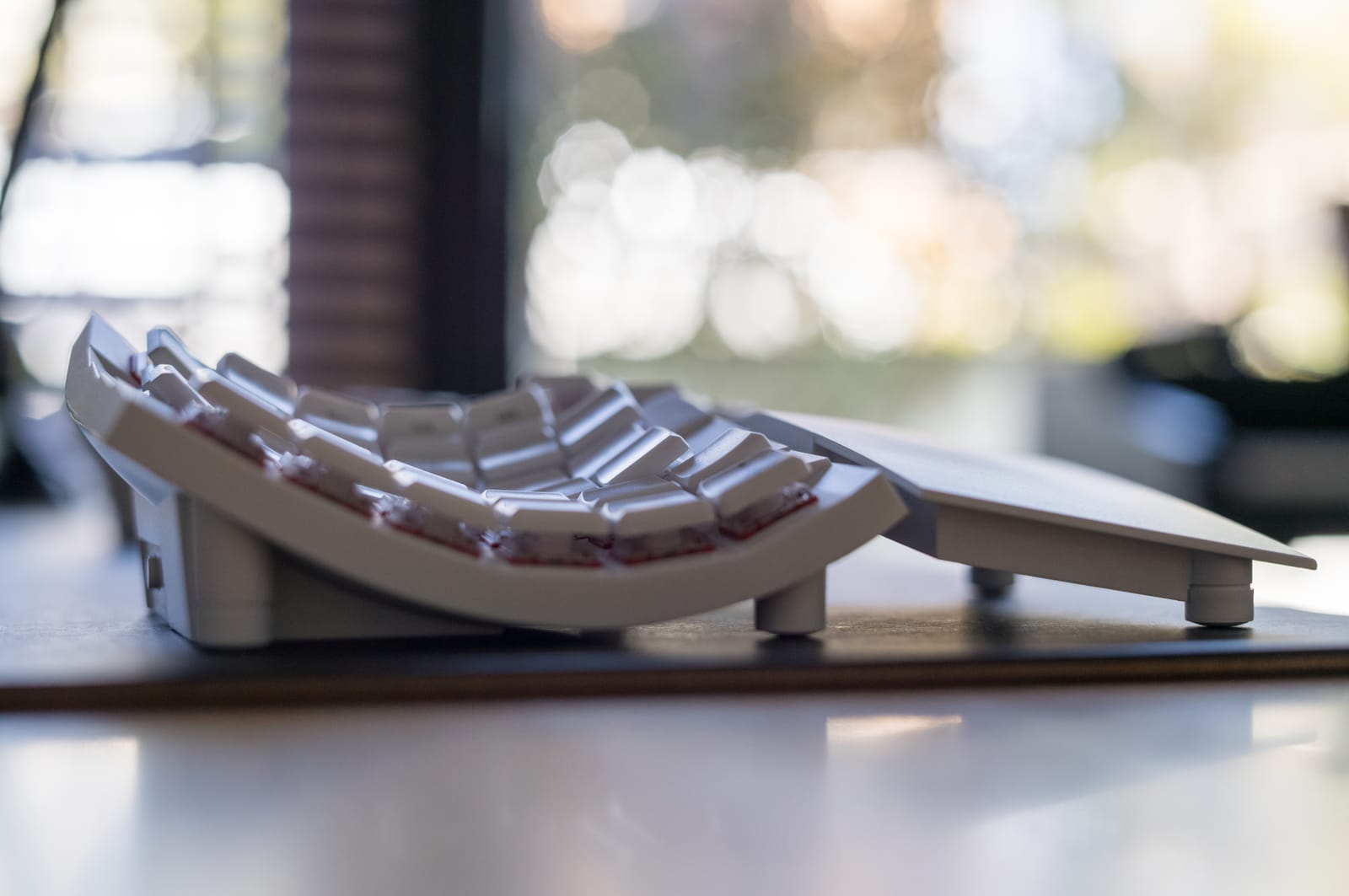 Review of the MoErgo Glove80 keyboard